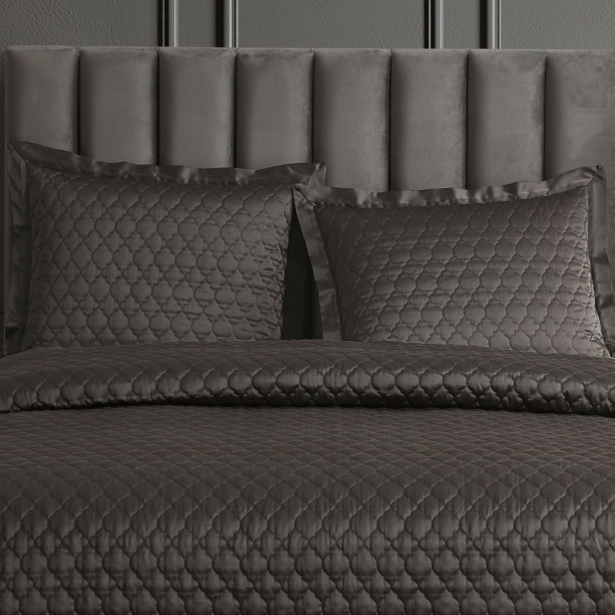High Shine Silky Feel Solid Color Quilt Bedding